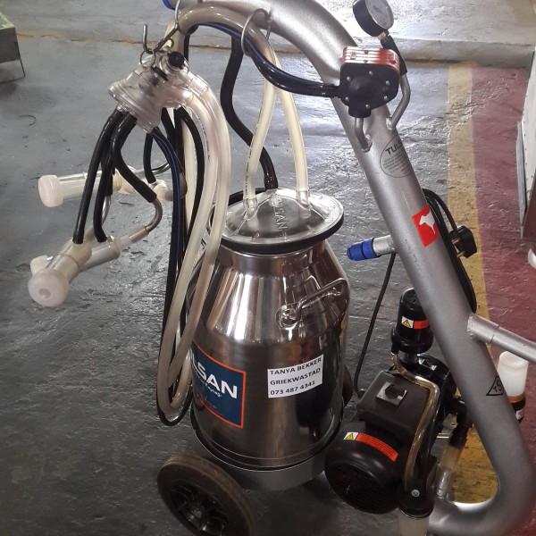 Milking Machine – Central Milk