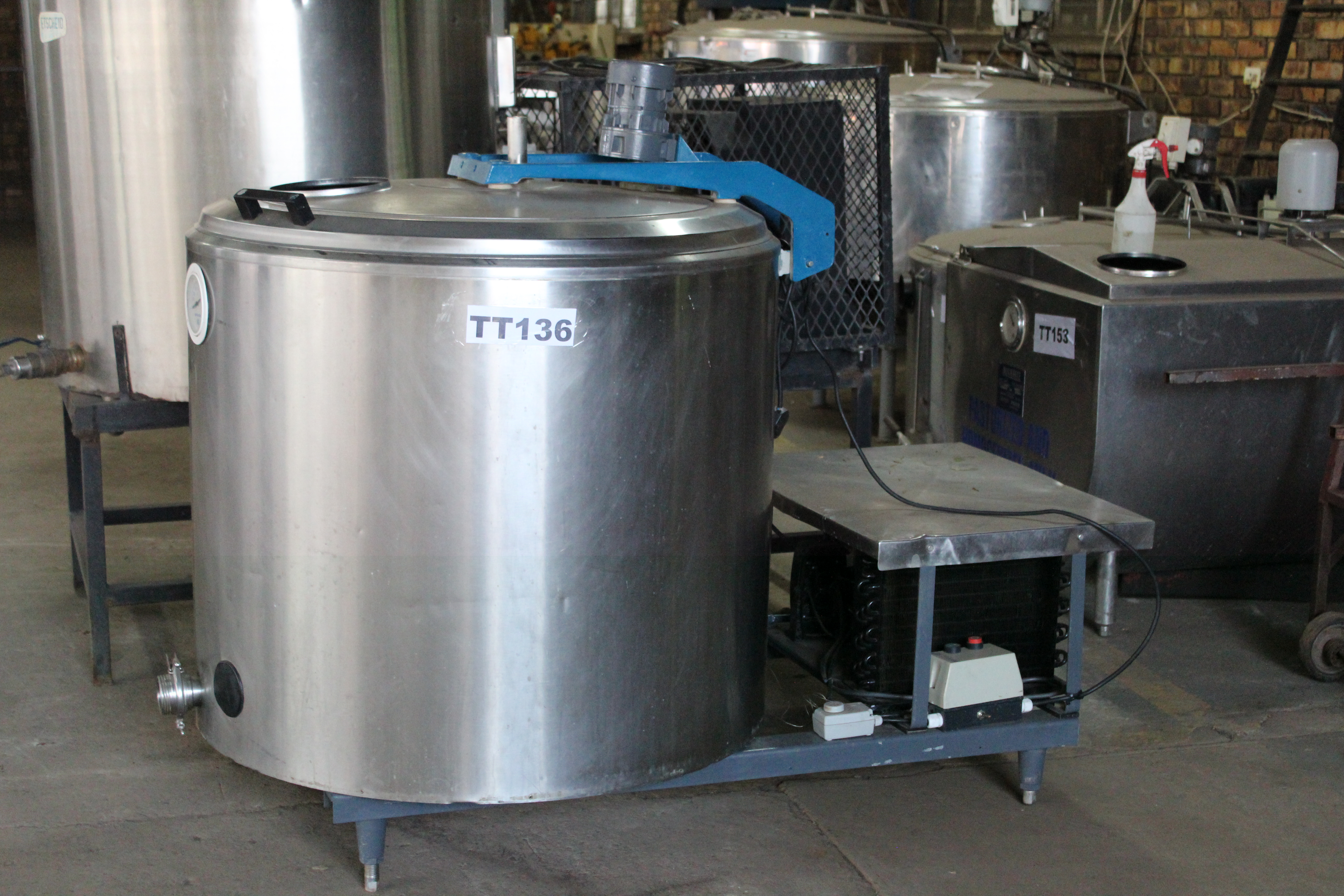 TT136 Cool Tank 350L | Central Milk